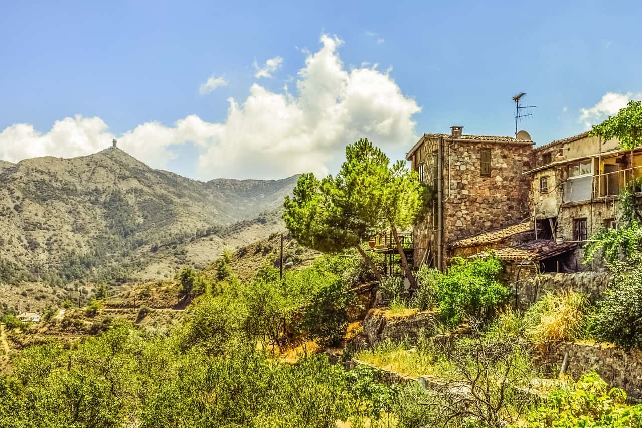 Discover Beautiful Lazanias: A Charming Village in Cyprus